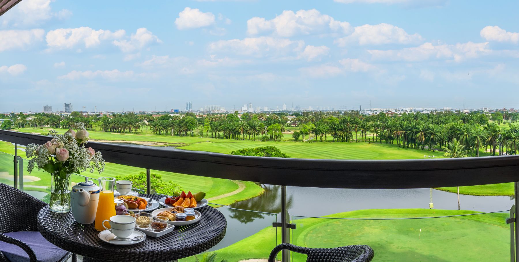 Summit Windmill Golf Suite Hotel - An impressive choice of business and ...